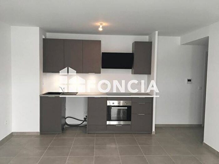 Appartement à louer - Centre Ville-Peyron, La Seyne-sur-Mer - 3 pièces - 2 chambres