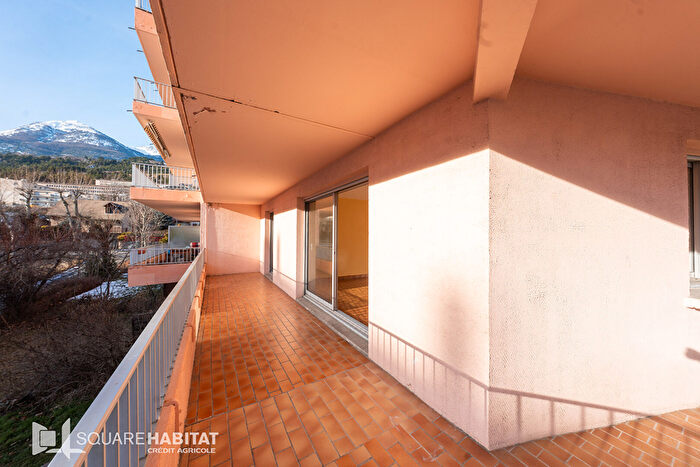 Appartement à vendre - Embrun - 3 pièces - 2 chambres