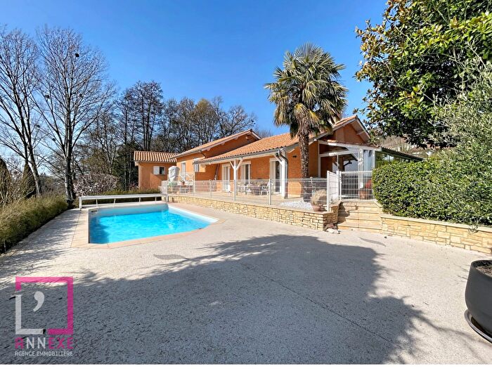 Maison 7 pièces à Reyrieux, à vendre