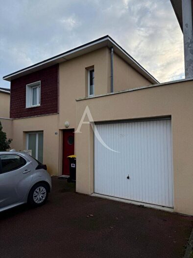 Maison à louer - Saint Michel, Evreux - 3 pièces - 2 chambres