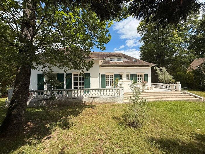 Maison 8 pièces à Lac Inferieur, Le Vésinet, à louer