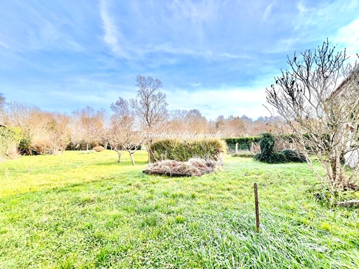 Maison à vendre - Saint-Hilaire-la-Palud - 6 pièces - 5 chambres