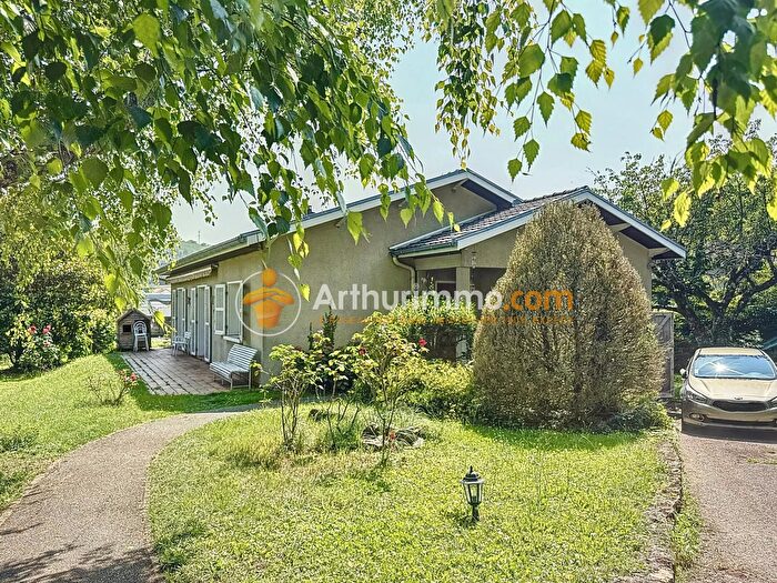 Maison 4 pièces à Ruy-Montceau, à vendre