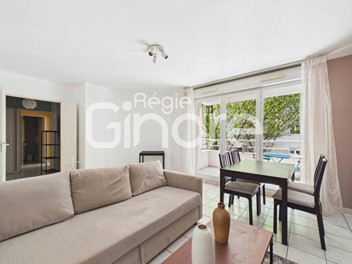 Charpennes-Tonkin, Villeurbanne : Appartement 2 pièces à louer