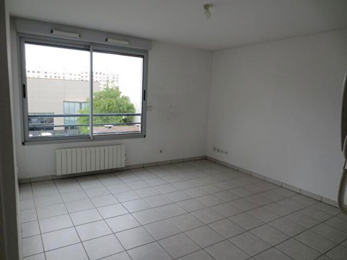 Appartement à louer - Villeurbanne, République, Tolstoi - 2 pièces - 1 chambre