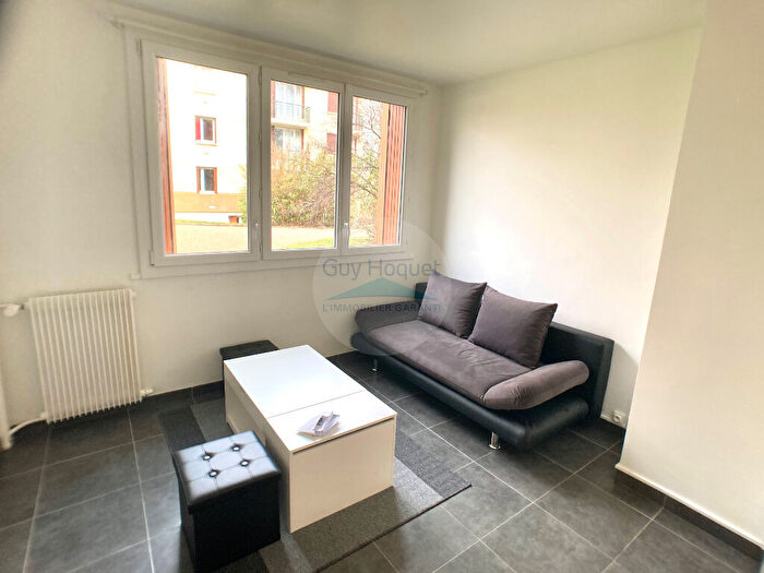 Appartement à louer - Marly-le-Roi, Montval, Côteaux - 1 pièce