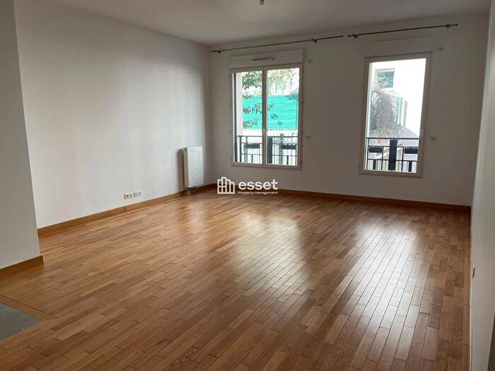 Appartement à louer - Eiffel, Levallois-Perret - 3 pièces - 2 chambres