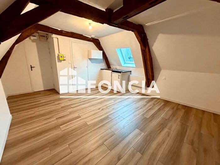 Appartement à louer - Hyper Centre, Arras - 1 pièce