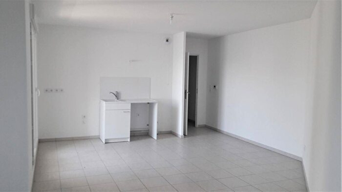 Bonnevay, La Soie, Les Brosses, Villeurbanne : Appartement 3 pièces à louer