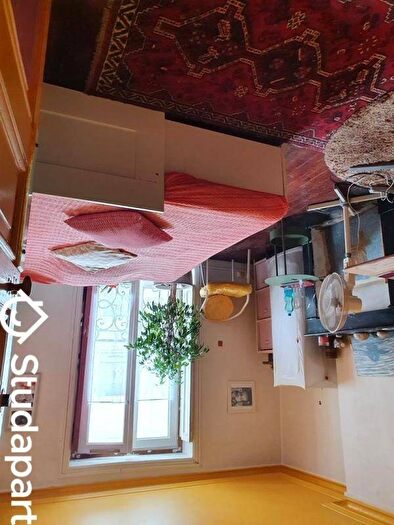 Appartement à louer - Hauts Pavés, Nantes - 1 pièce - 1 chambre
