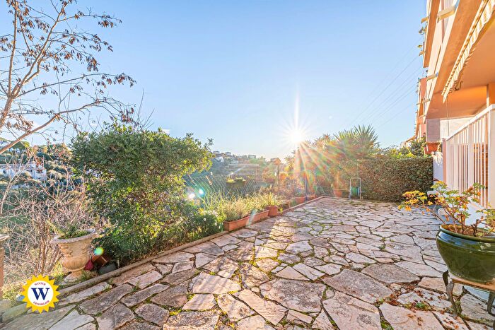 Appartement à vendre - Nice, Saint-Pierre de Feric - 3 pièces - 2 chambres