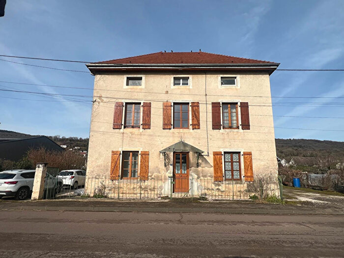 Maison à vendre - Quingey - 7 pièces - 5 chambres