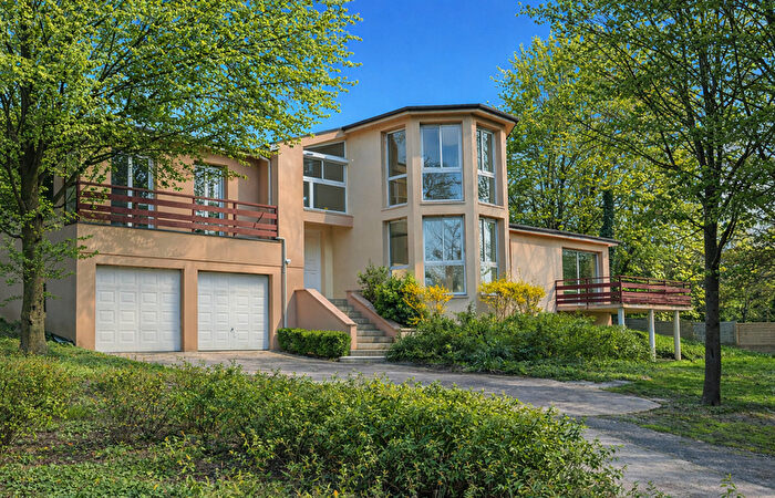 Maison 9 pièces à vendre à Louveciennes