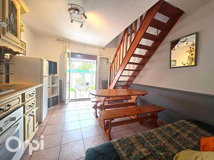 Maison à louer - Peripherie, Vias - 2 pièces - 1 chambre