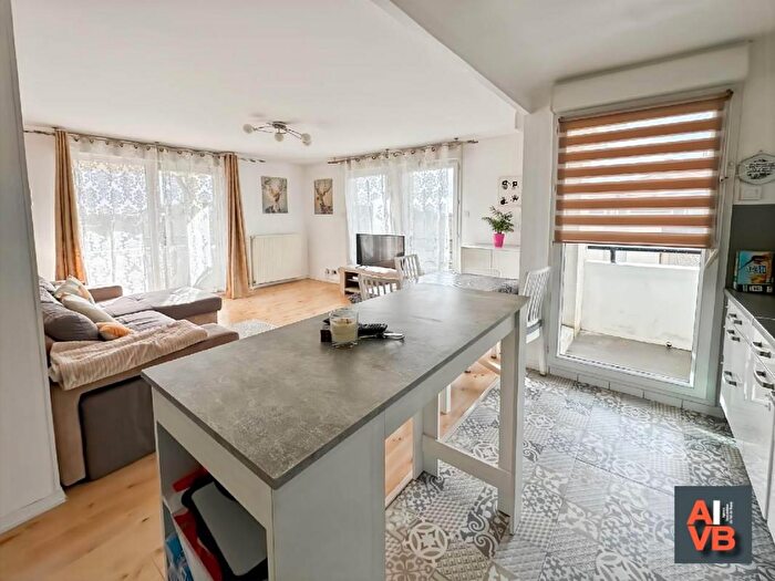 Appartement à vendre - Bussy-Saint-Georges - 4 pièces - 3 chambres