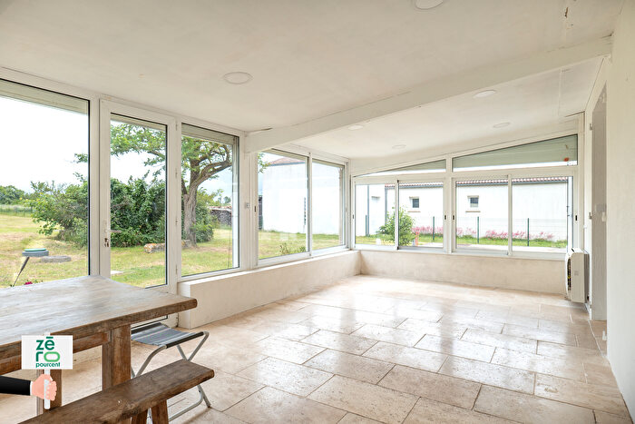 Maison 6 pièces à Mouzeuil-Saint-Martin, à vendre
