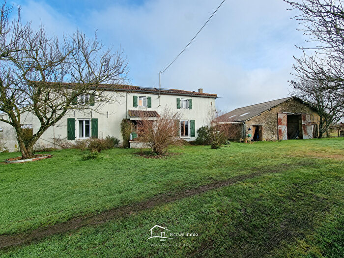 Maison à vendre - Vasles - 6 pièces - 3 chambres