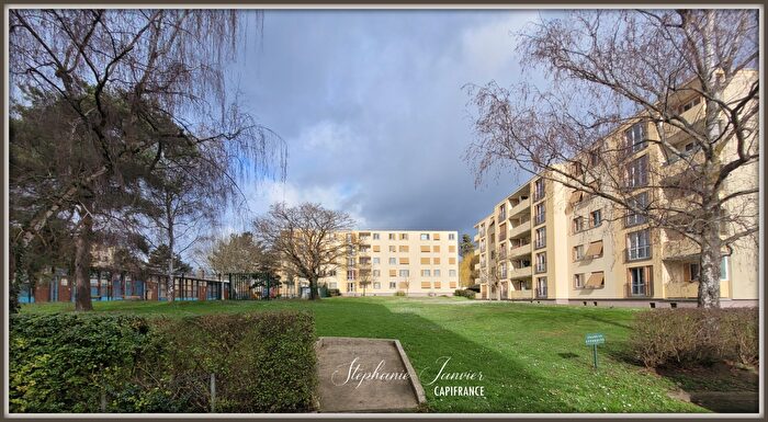 Brou-sur-Chantereine : Appartement 3 pièces à louer