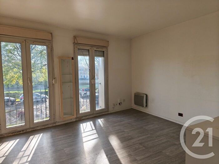 Meaux, Marché, Grande île, Clos Godet : Appartement 1 pièce à vendre