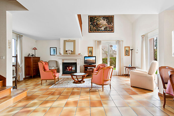 Maison à vendre - Saint-Germain-en-Laye, Pontel, Schnapper, Sous-préfecture - 6 pièces - 3 chambres