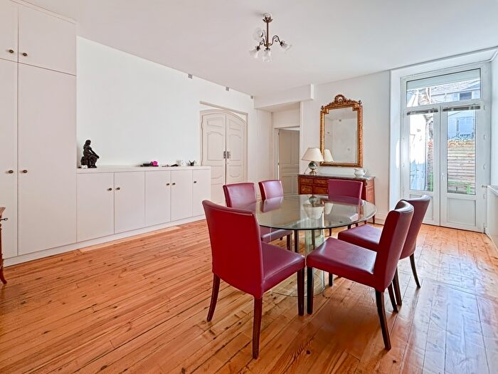 Appartement à vendre - Tarbes, Centre-ville - 5 pièces - 3 chambres