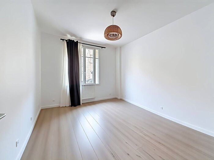 Appartement à louer - Centre-Voltaire, Asnières-sur-Seine - 2 pièces - 2 chambres