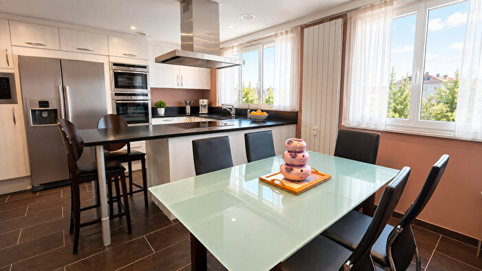 Annemasse, Centre-ville : Appartement 3 pièces à vendre