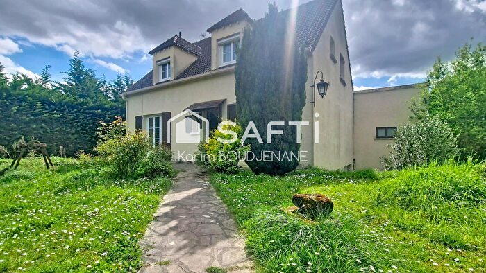 Maison 6 pièces à vendre - Villaines-sous-Bois