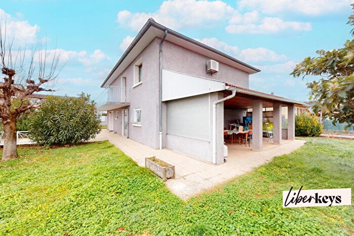 Maison à vendre - Corbas - 4 pièces - 3 chambres