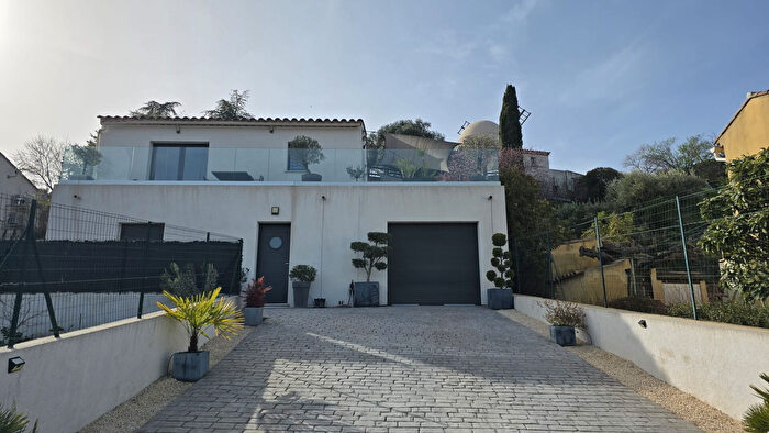 Maison à vendre - Le Beausset - 4 pièces - 3 chambres