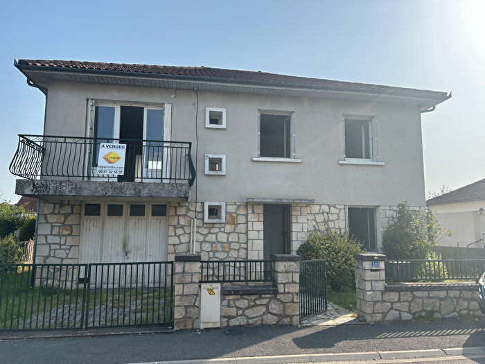 Maison à vendre - Biars-sur-Cère - 7 pièces - 4 chambres