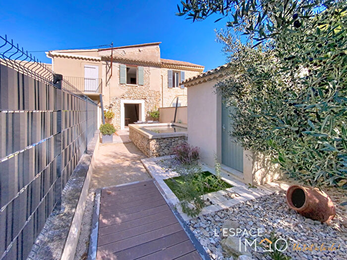 Maison à vendre - Taillades - 5 pièces - 3 chambres