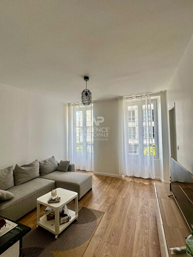 Appartement à vendre - Poissy, Centre-ville - 2 pièces - 1 chambre