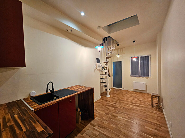 Appartement à vendre - Rochefort, Centre-ville - 2 pièces - 1 chambre