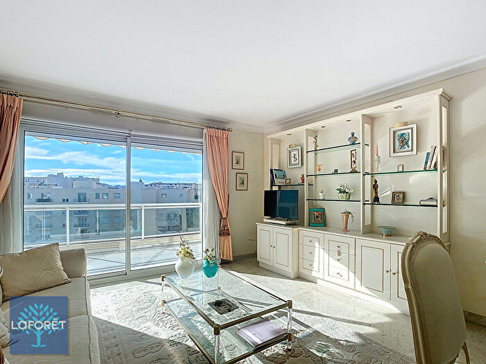 Appartement à vendre - Cannes, Pointe Croisette - 3 pièces - 2 chambres