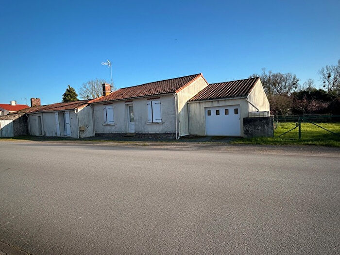 La Chapelle-Hermier - Maison 5 pièces à vendre