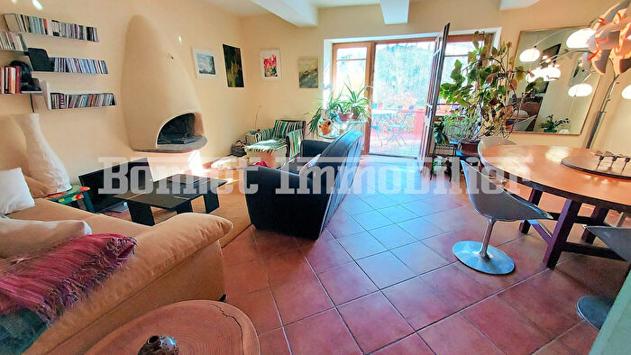 Maison à vendre - Les Pilles - 6 pièces - 4 chambres