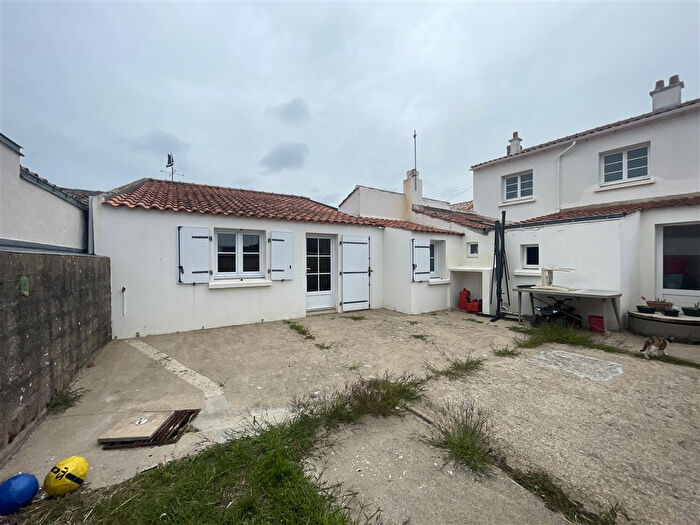 Maison à vendre - Noirmoutier-en-lîle, Centre-ville, Cinq Chemins - 16 pièces - 7 chambres