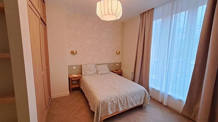 Appartement à louer - Saint-Rémy-lès-Chevreuse - 1 pièce - 1 chambre