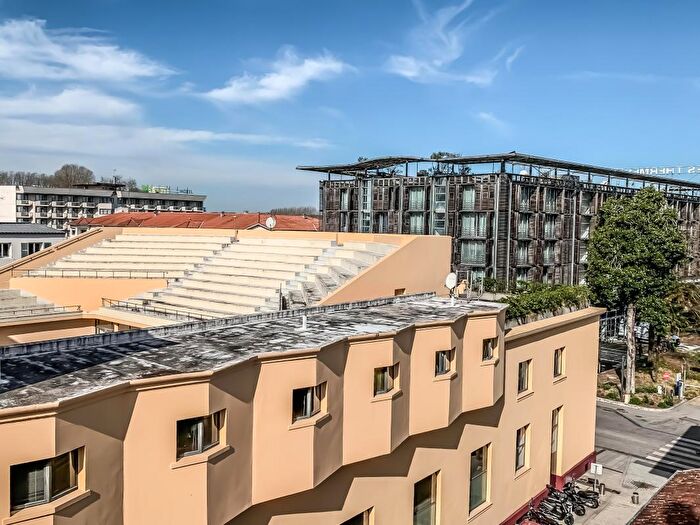 Appartement à vendre - Dax, Centre-ville, Saint-Vincent - 3 pièces - 1 chambre