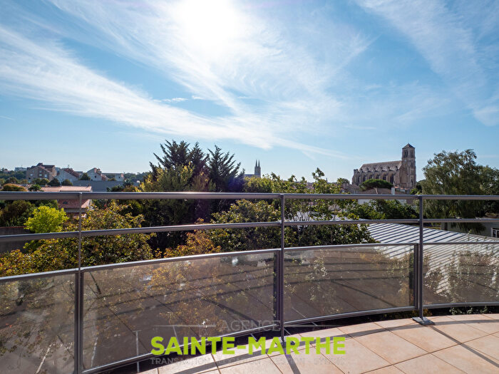 Appartement 3 pièces à Niort, Centre-ville, à louer