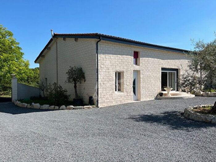 Gond-Pontouvre : Maison 6 pièces à vendre