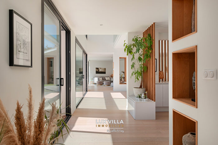 Maison à vendre - Lattes, Centre-ville - 12 pièces - 8 chambres