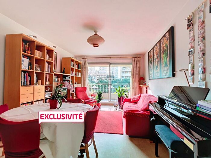 Maisons à vendre et appartements à louer - 1