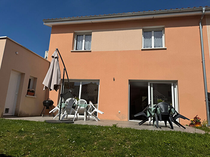 Appartement 5 pièces à Brindas, à vendre