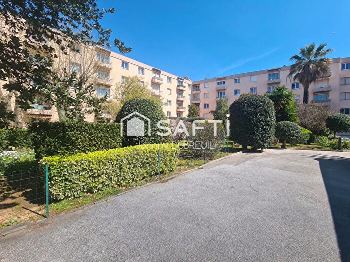 Appartement à vendre - Hyères, Gare, Godillot - 4 pièces - 2 chambres