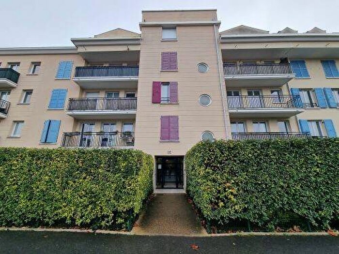 Appartement à louer - Les Louvrais, Pontoise - 3 pièces - 2 chambres