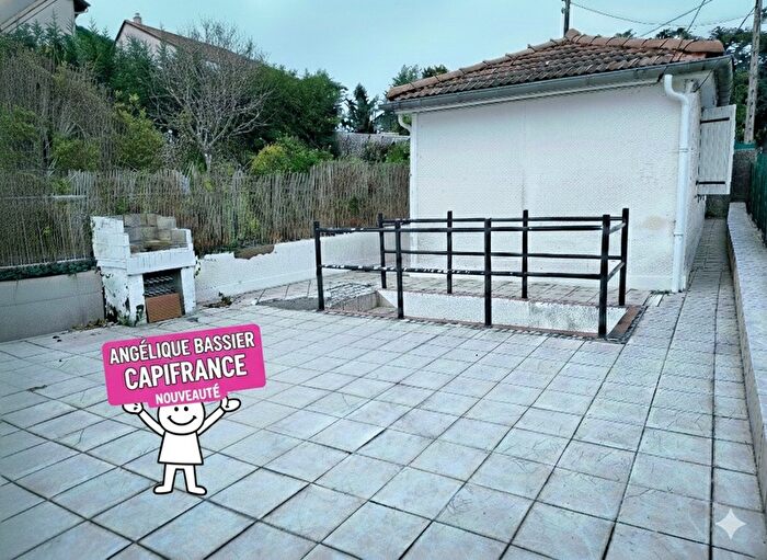 Maison à louer - Rive-de-Gier, Mouillon, Jangelaude, Vernes - 1 pièce - 1 chambre