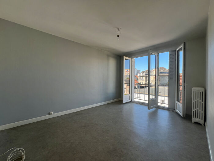 Appartement à vendre - Aurillac, Centre-ville - 4 pièces - 3 chambres