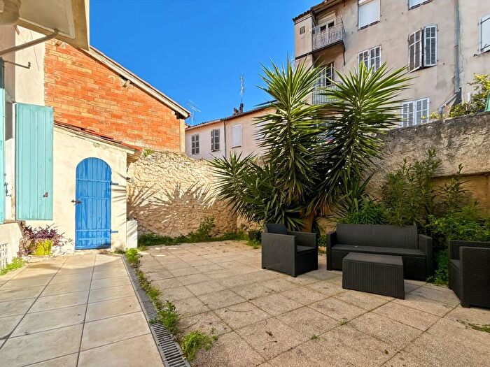 Lodi, Marseille 6ème arrondissement : Appartement 2 pièces à louer